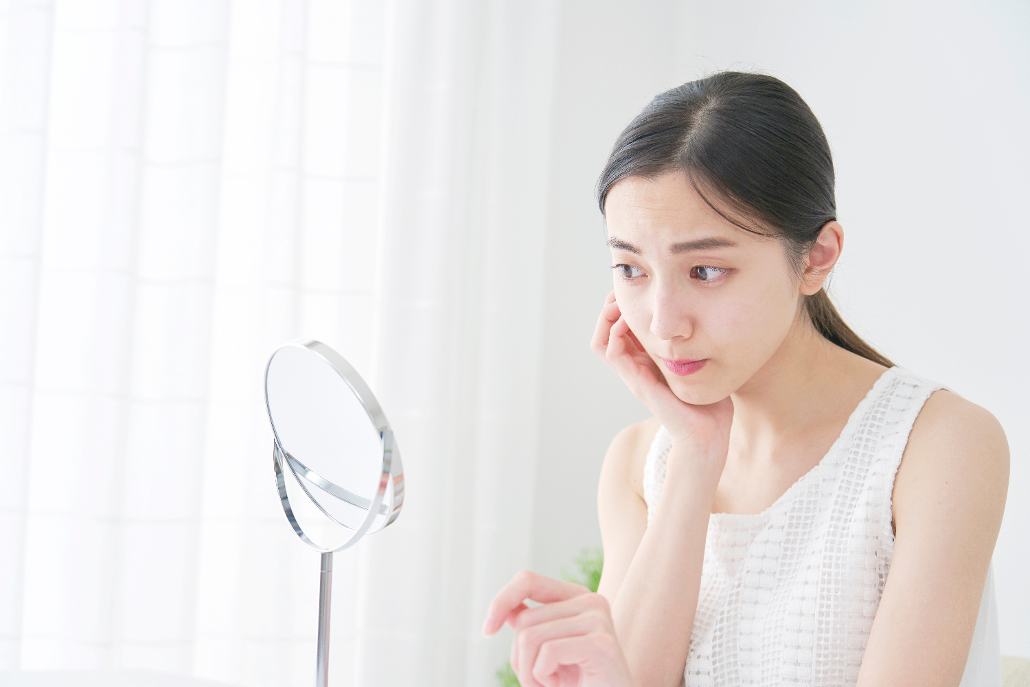 若いうちにできるほうれい線対策とは?20代からやるべき対処法を紹介